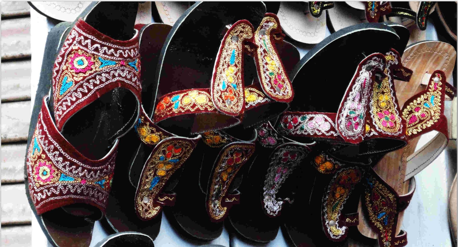 Handmade Chamba Chappal: Tradition Meets Elegance